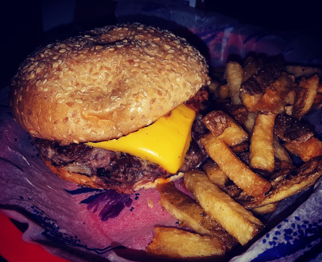 Lucky Chip @ The Old Queen’s Head – Burger Source