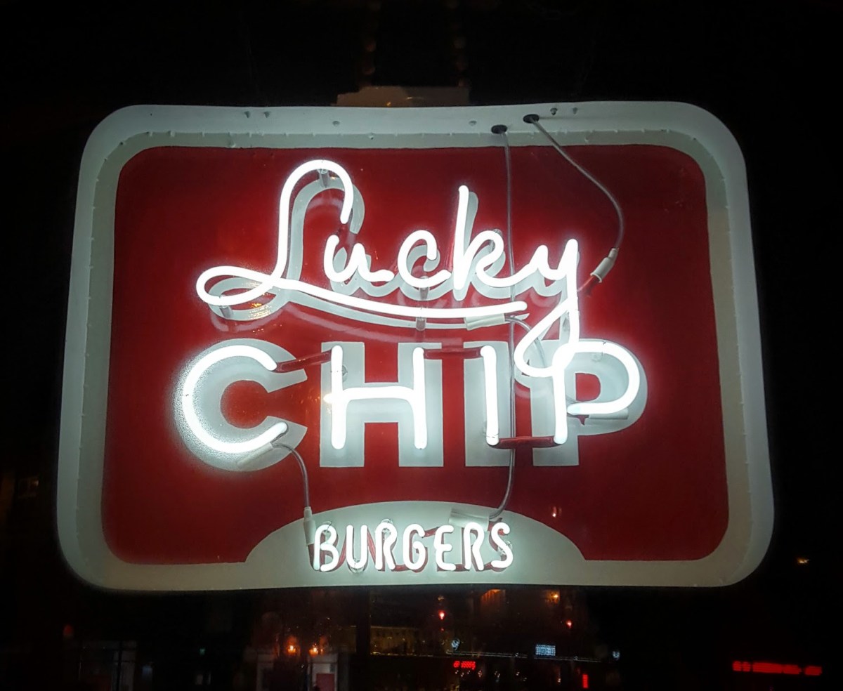 Lucky Chip @ The Old Queen’s Head – Burger Source