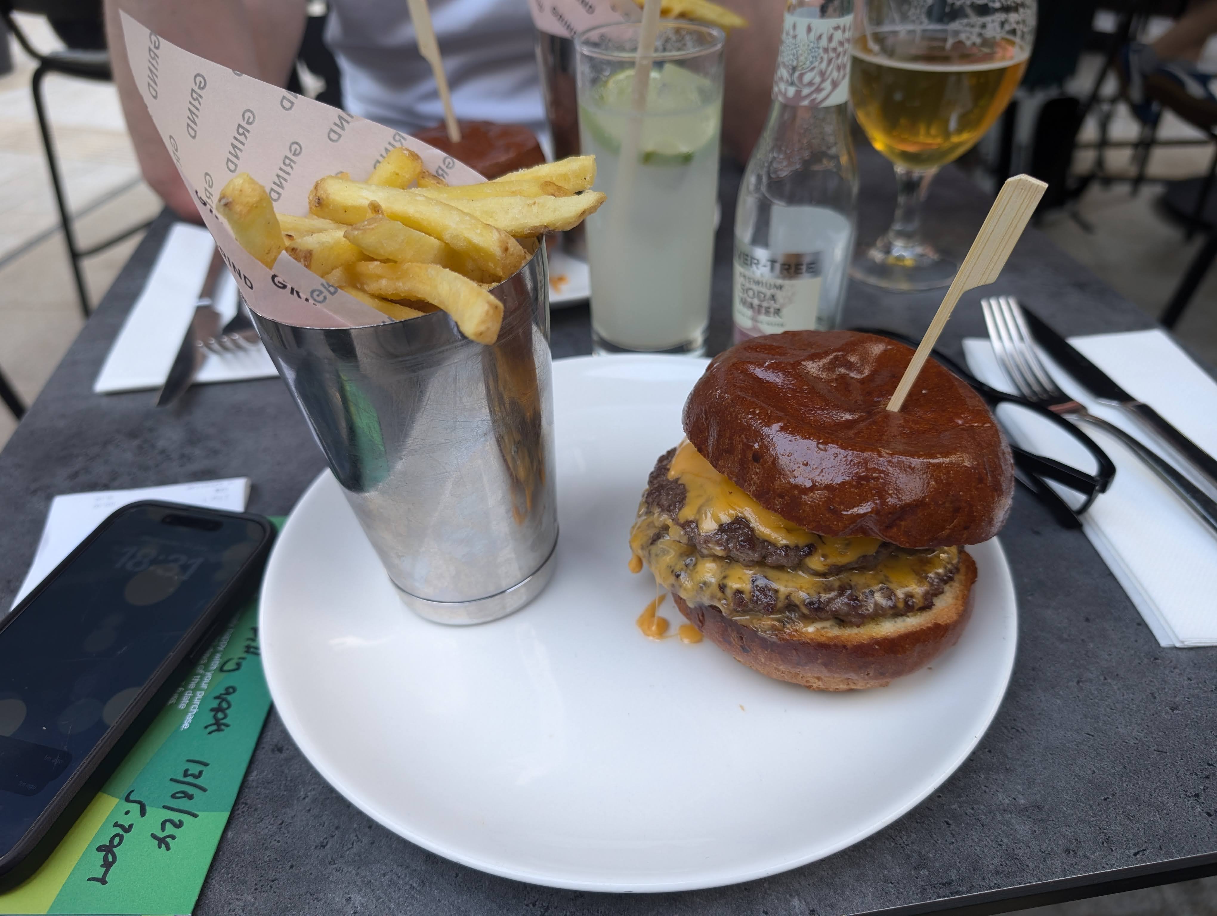 Grind, Broadgate Circle, Liverpool Street – Burger Source
